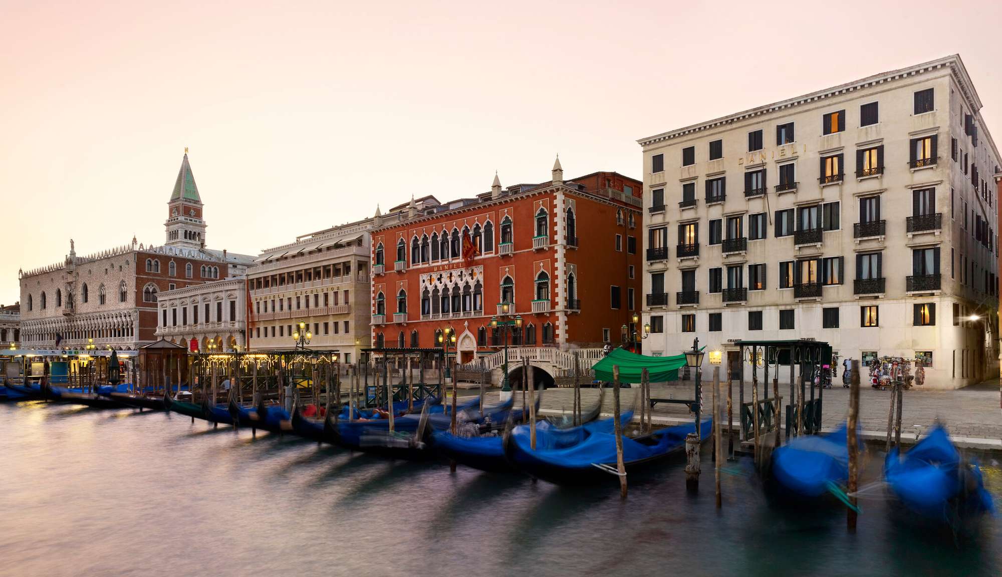 Four Seasons Italy expand portfolio Venice hotel - 2025